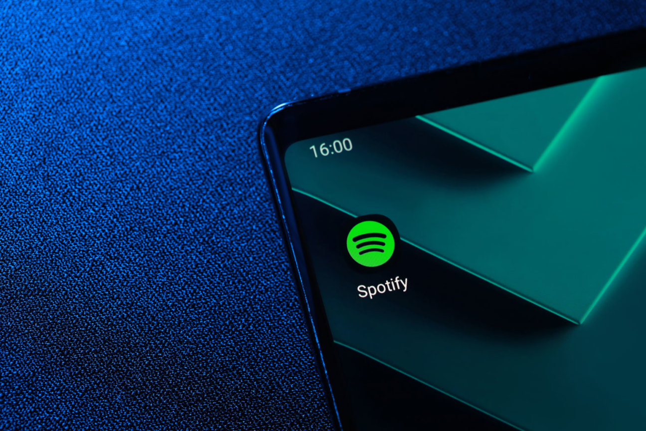 Spotify subscriptions grew just 2% to 158m in Q1, Monthly Active Users ...