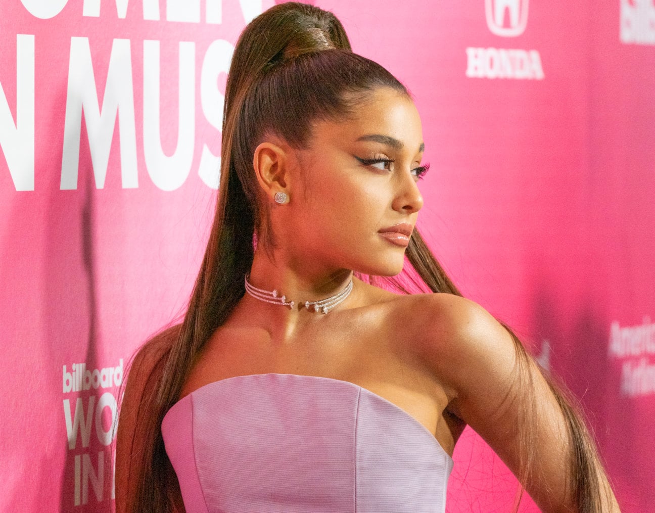 Ariana Grande signs with Brandon Creed’s Good World Management (report ...