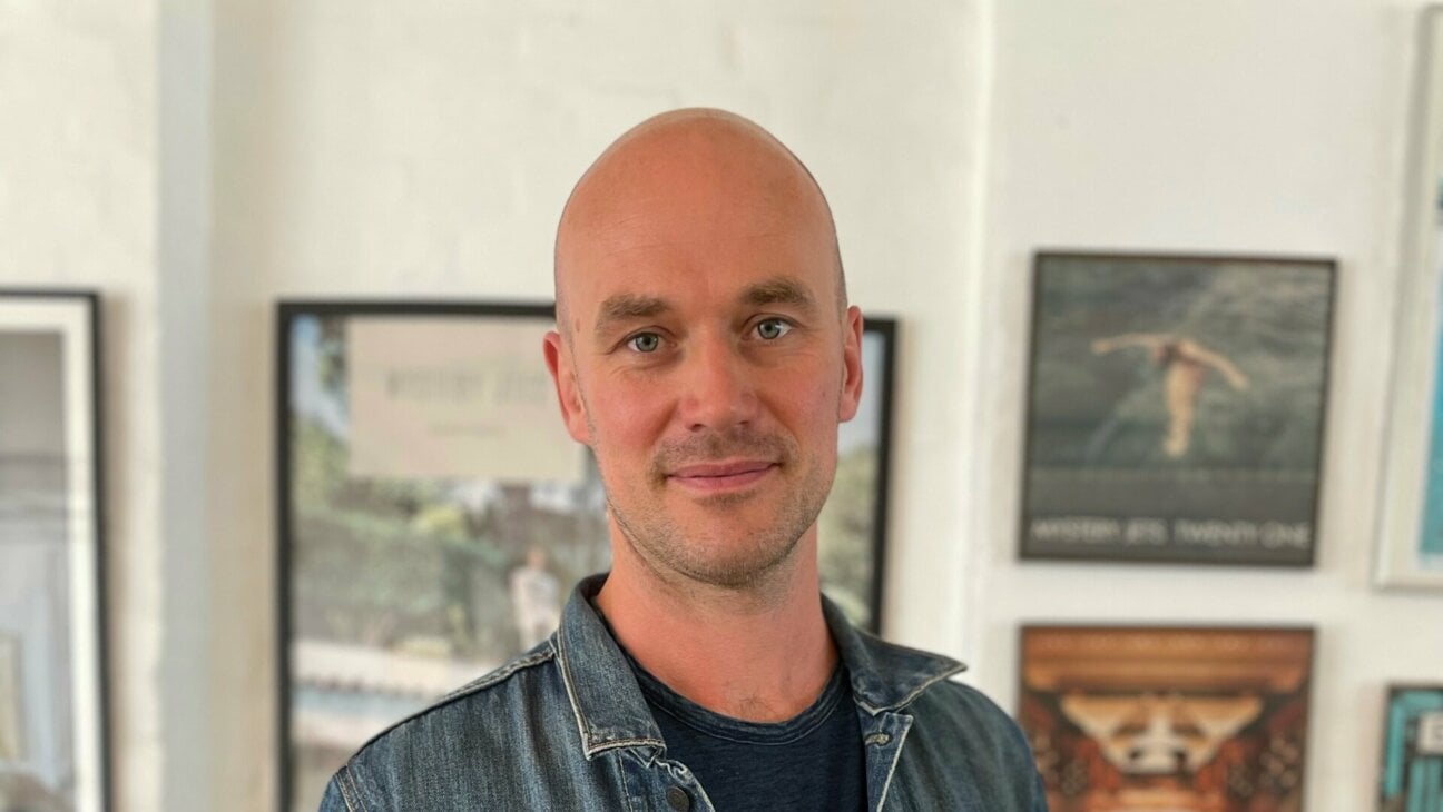 Warner Music UK and ADA ink global distribution deal with new label ...