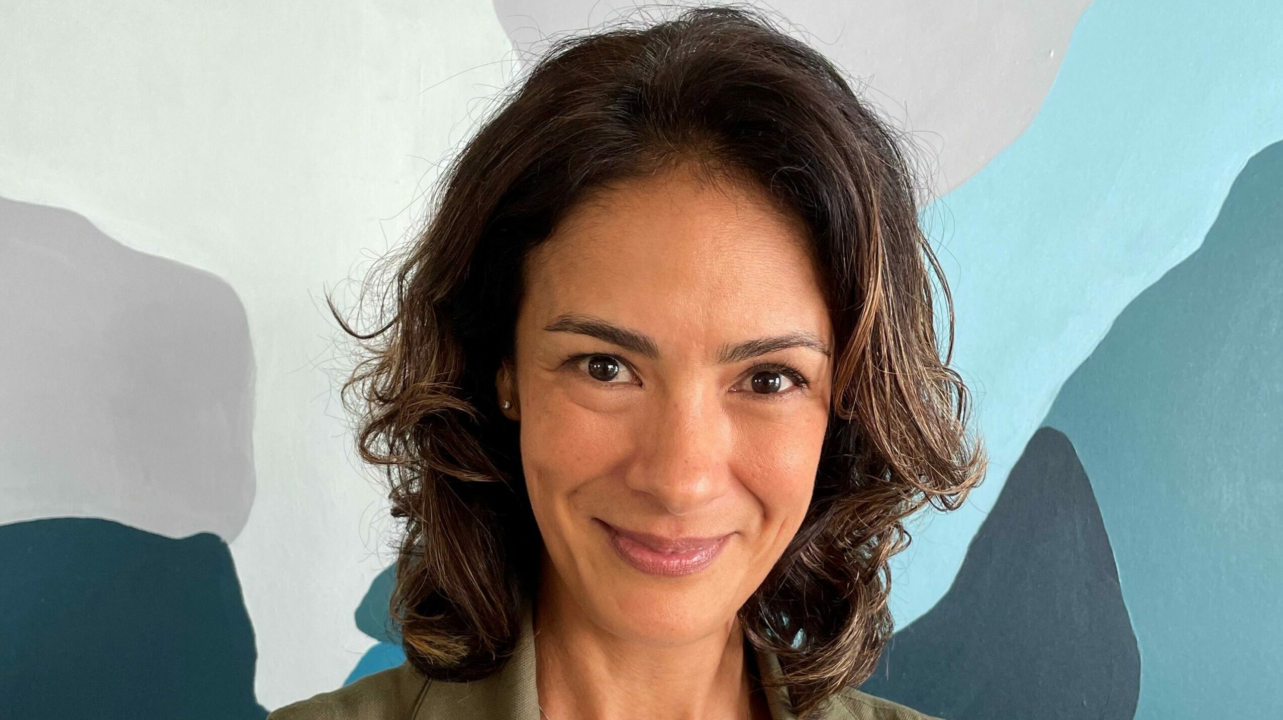 Leila Oliveira promoted to General Manager of Warner Music Brazil ...