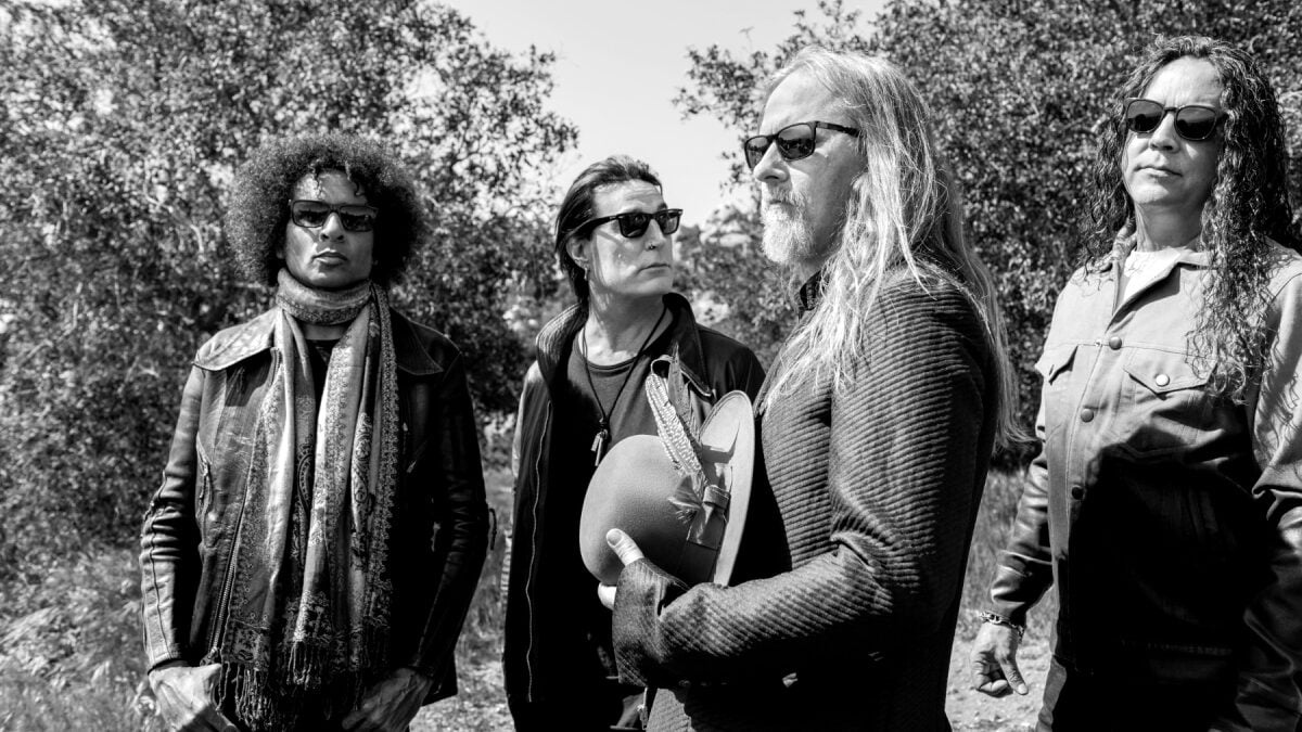 Alice In Chains members Jerry Cantrell, Sean Kinney, Mike Inez and ...