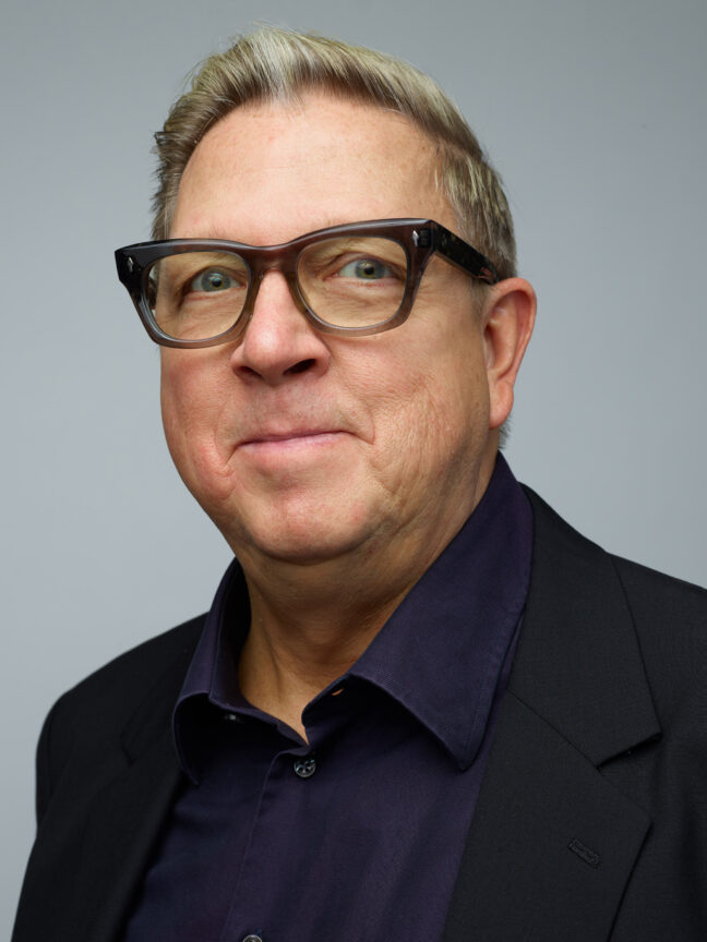 Universal confirms partnership with Deezer to explore new streaming ...