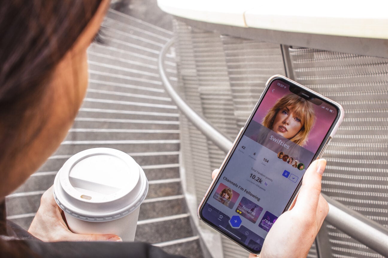 Superfan platform Fave launches AI-supported tool for artists to ...