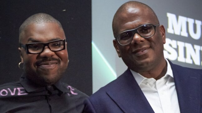 Jon Platt accepts International Executive of the Year honor, pays ...