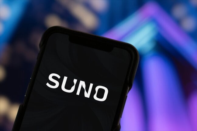 Suno fights to keep Warner Music settlement terms away from UMG and ...