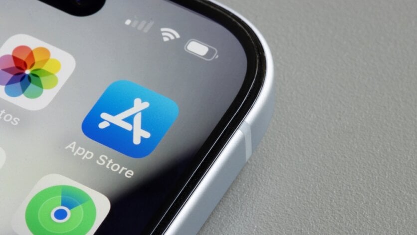Apple wins dismissal of lawsuit from streaming app Musi over 2024 App ...